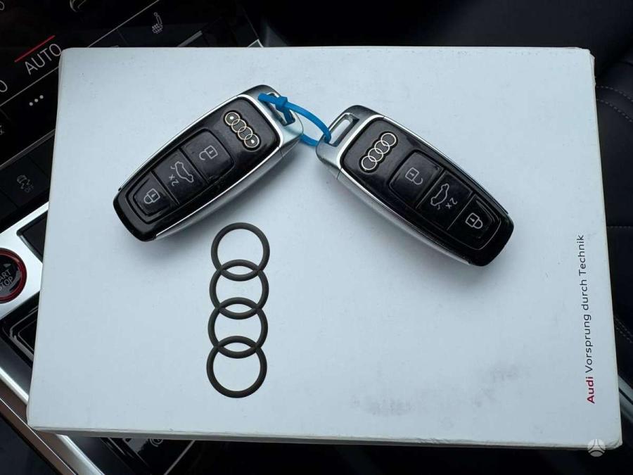 Balts Audi E-Tron 2022 Viļņa, ar dzinēja tilpumu 0.00 L un nobraukumu 90 tūkst. km par 38300 €, foto 38 vietnē AUTOMOTO.COM.LV