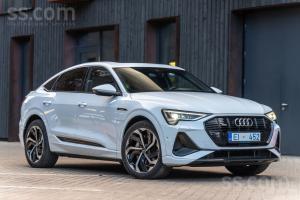 Balts Audi E-Tron 2022 Rīga, ar dzinēja tilpumu 0.00 L un nobraukumu 95 tūkst. km par 36500 €, foto 3 vietnē AUTOMOTO.COM.LV
