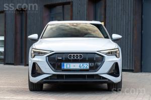 Balts Audi E-Tron 2022 Rīga, ar dzinēja tilpumu 0.00 L un nobraukumu 95 tūkst. km par 36500 €, foto 6 vietnē AUTOMOTO.COM.LV