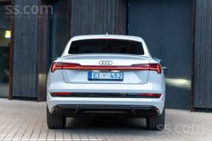 Balts Audi E-Tron 2022 Rīga, ar dzinēja tilpumu 0.00 L un nobraukumu 95 tūkst. km par 36500 €, foto 8 vietnē AUTOMOTO.COM.LV