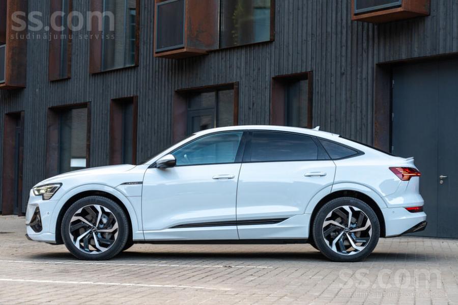 Balts Audi E-Tron 2022 Rīga, ar dzinēja tilpumu 0.00 L un nobraukumu 95 tūkst. km par 36500 €, foto 11 vietnē AUTOMOTO.COM.LV