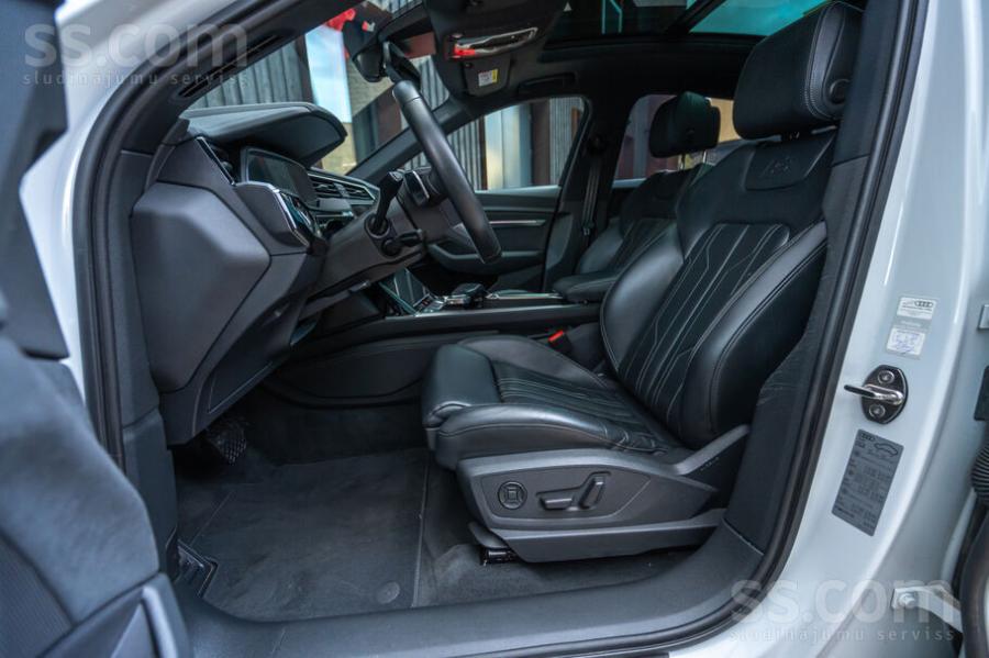 Balts Audi E-Tron 2022 Rīga, ar dzinēja tilpumu 0.00 L un nobraukumu 95 tūkst. km par 36500 €, foto 15 vietnē AUTOMOTO.COM.LV