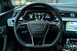 Balts Audi E-Tron 2022 Rīga, ar dzinēja tilpumu 0.00 L un nobraukumu 95 tūkst. km par 36500 €, foto 24 vietnē AUTOMOTO.COM.LV