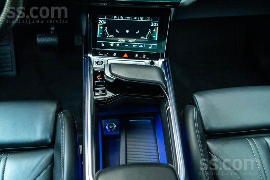 Balts Audi E-Tron 2022 Rīga, ar dzinēja tilpumu 0.00 L un nobraukumu 95 tūkst. km par 36500 €, foto 25 vietnē AUTOMOTO.COM.LV
