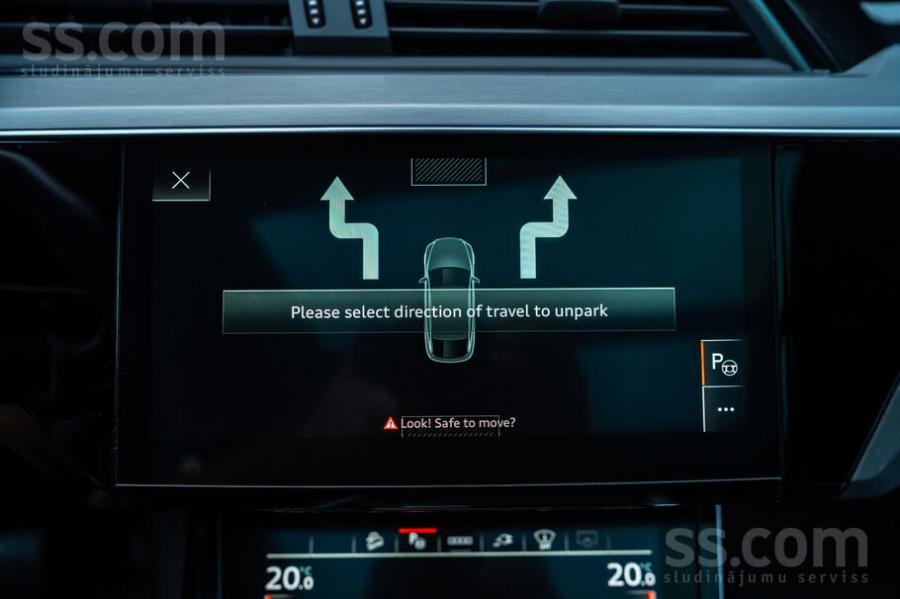 Balts Audi E-Tron 2022 Rīga, ar dzinēja tilpumu 0.00 L un nobraukumu 95 tūkst. km par 36500 €, foto 27 vietnē AUTOMOTO.COM.LV