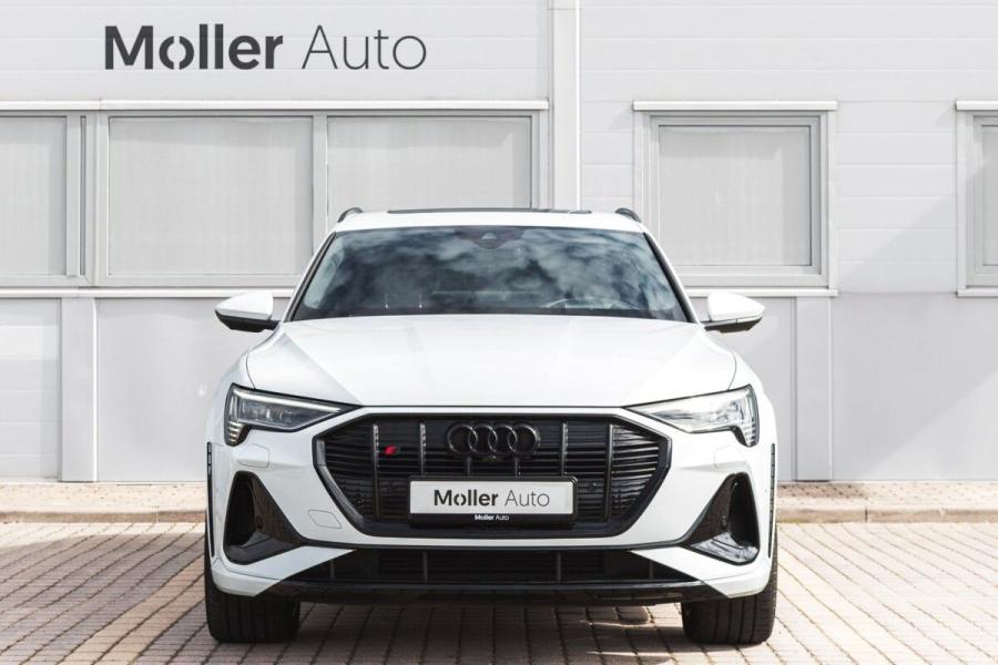 Белый Ауди E-Tron 2022 в Вентспилс, объемом двигателя 0.00 л и пробегом 44 тыс. км за 47500 €, фото 9 на AUTOMOTO.COM.LV