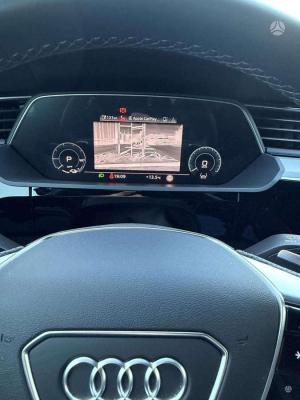 White Audi E-Tron 2022 in Vilnius, with an engine capacity of 0.00 L and mileage of 69 thousand km for 34990 €, photo 26 on AUTOMOTO.COM.LV