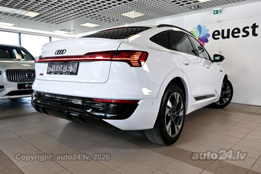 Balts Audi E-Tron 2023 Tallina, ar dzinēja tilpumu 0.00 L un nobraukumu 70 tūkst. km par 52990 €, foto 3 vietnē AUTOMOTO.COM.LV