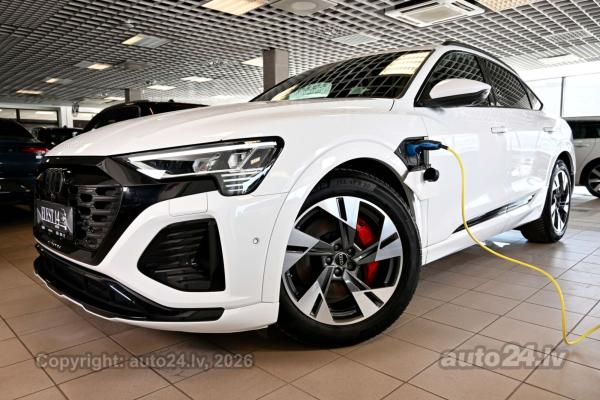 White Audi E-Tron 2023 in Tallinn, with an engine capacity of 0.00 L and mileage of 70 thousand km for 52990 €, photo 4 on AUTOMOTO.COM.LV