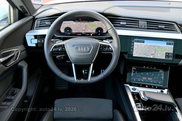 White Audi E-Tron 2023 in Tallinn, with an engine capacity of 0.00 L and mileage of 70 thousand km for 52990 €, photo 8 on AUTOMOTO.COM.LV