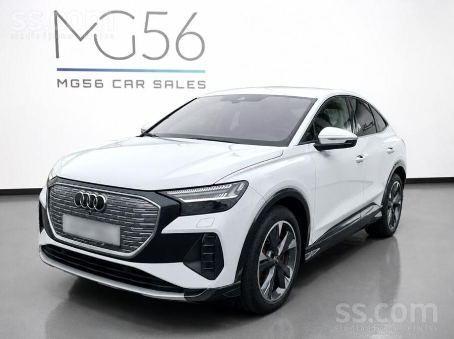 White Audi E-Tron 2023 in Riga, with an engine capacity of 0.00 L and mileage of 104 thousand km for 35990 €, photo 1 on AUTOMOTO.COM.LV