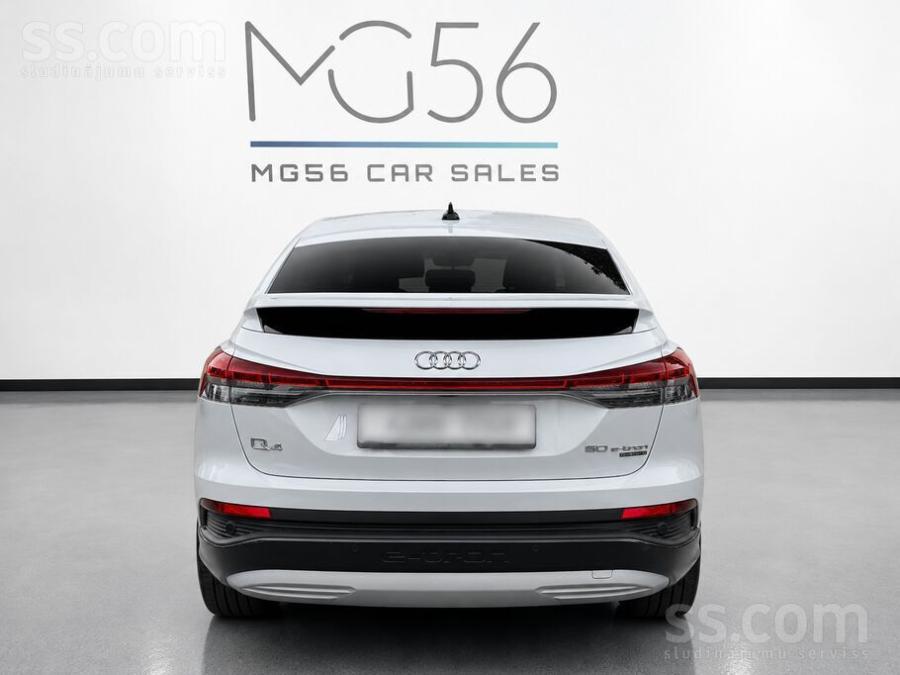 White Audi E-Tron 2023 in Riga, with an engine capacity of 0.00 L and mileage of 104 thousand km for 35990 €, photo 7 on AUTOMOTO.COM.LV