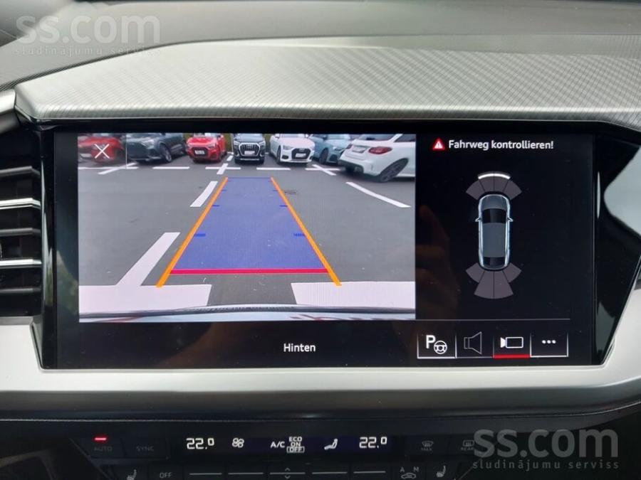 White Audi E-Tron 2023 in Riga, with an engine capacity of 0.00 L and mileage of 104 thousand km for 35990 €, photo 11 on AUTOMOTO.COM.LV