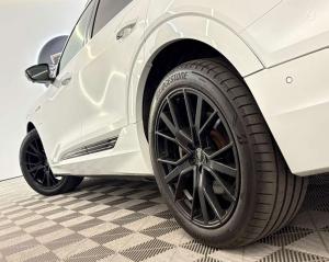 White Audi E-Tron 2023 in Marijampole, with an engine capacity of 0.00 L and mileage of 31 thousand km for 32650 €, photo 22 on AUTOMOTO.COM.LV