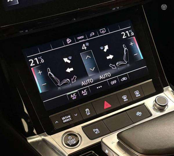 White Audi E-Tron 2023 in Marijampole, with an engine capacity of 0.00 L and mileage of 31 thousand km for 32650 €, photo 5 on AUTOMOTO.COM.LV