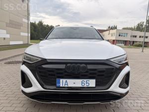 Белый Ауди E-Tron 2023 в Рига, объемом двигателя 0.00 л и пробегом 65 тыс. км за 47900 €, фото 8 на AUTOMOTO.COM.LV