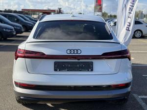 Balts Audi E-Tron 2023 Viļņa, ar dzinēja tilpumu 0.00 L un nobraukumu 48 tūkst. km par 39999 €, foto 22 vietnē AUTOMOTO.COM.LV