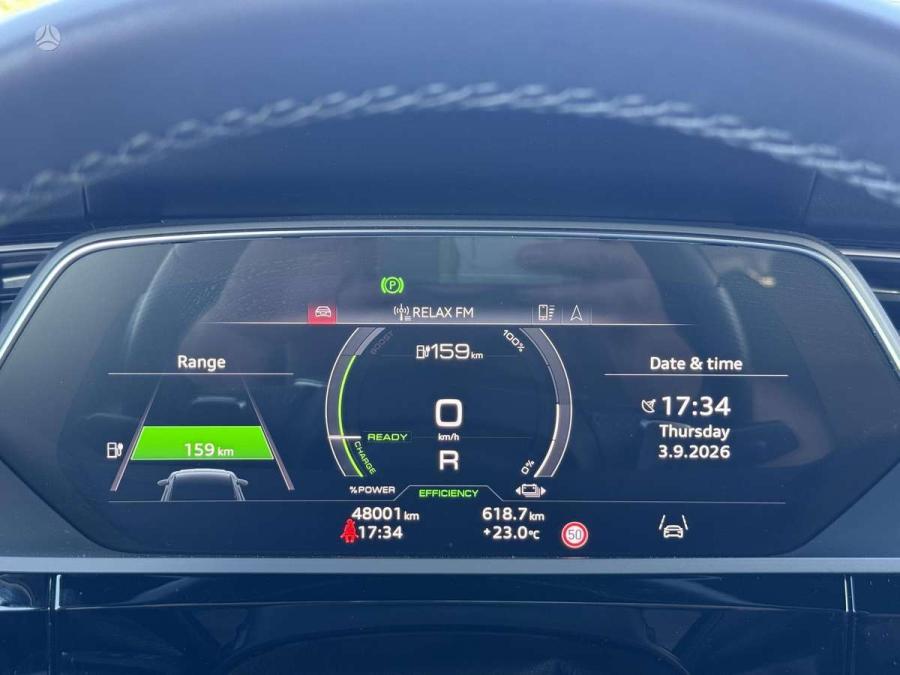 Balts Audi E-Tron 2023 Viļņa, ar dzinēja tilpumu 0.00 L un nobraukumu 48 tūkst. km par 39999 €, foto 31 vietnē AUTOMOTO.COM.LV