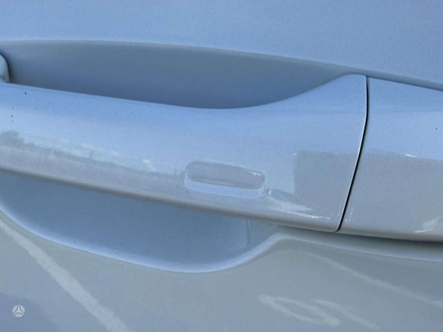 Balts Audi E-Tron 2023 Viļņa, ar dzinēja tilpumu 0.00 L un nobraukumu 48 tūkst. km par 39999 €, foto 37 vietnē AUTOMOTO.COM.LV