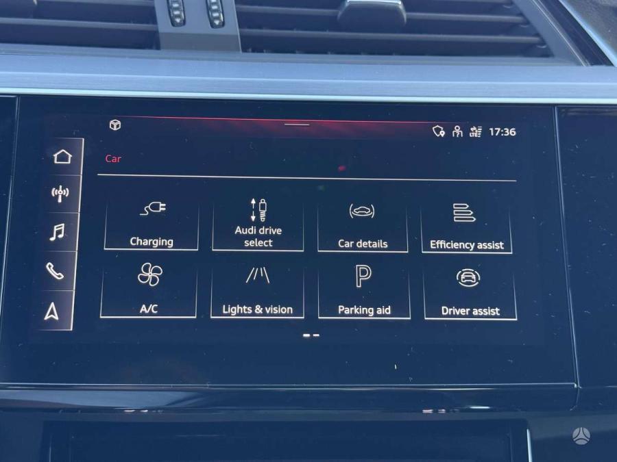 Balts Audi E-Tron 2023 Viļņa, ar dzinēja tilpumu 0.00 L un nobraukumu 48 tūkst. km par 39999 €, foto 38 vietnē AUTOMOTO.COM.LV