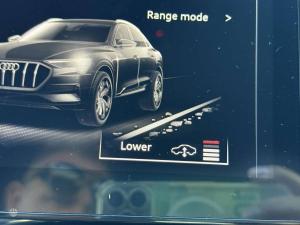 Balts Audi E-Tron 2023 Viļņa, ar dzinēja tilpumu 0.00 L un nobraukumu 48 tūkst. km par 39999 €, foto 47 vietnē AUTOMOTO.COM.LV