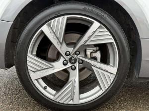 Balts Audi E-Tron 2023 Viļņa, ar dzinēja tilpumu 0.00 L un nobraukumu 48 tūkst. km par 39500 €, foto 17 vietnē AUTOMOTO.COM.LV