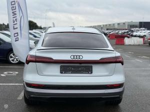 Balts Audi E-Tron 2023 Viļņa, ar dzinēja tilpumu 0.00 L un nobraukumu 48 tūkst. km par 39500 €, foto 9 vietnē AUTOMOTO.COM.LV