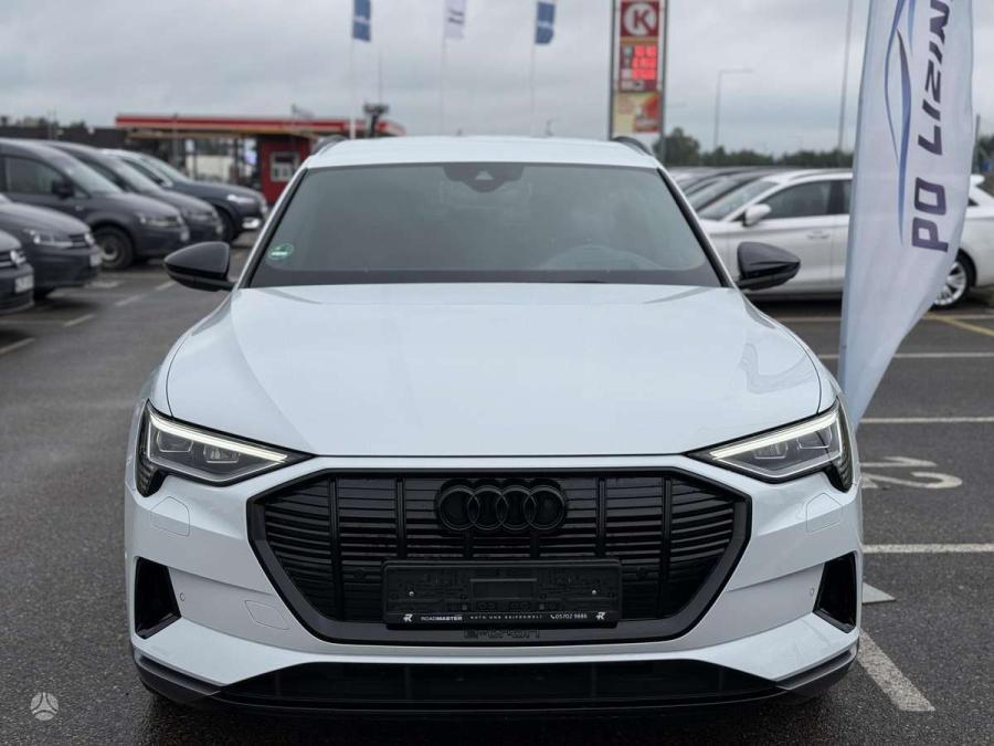 Balts Audi E-Tron 2023 Viļņa, ar dzinēja tilpumu 0.00 L un nobraukumu 48 tūkst. km par 39500 €, foto 10 vietnē AUTOMOTO.COM.LV