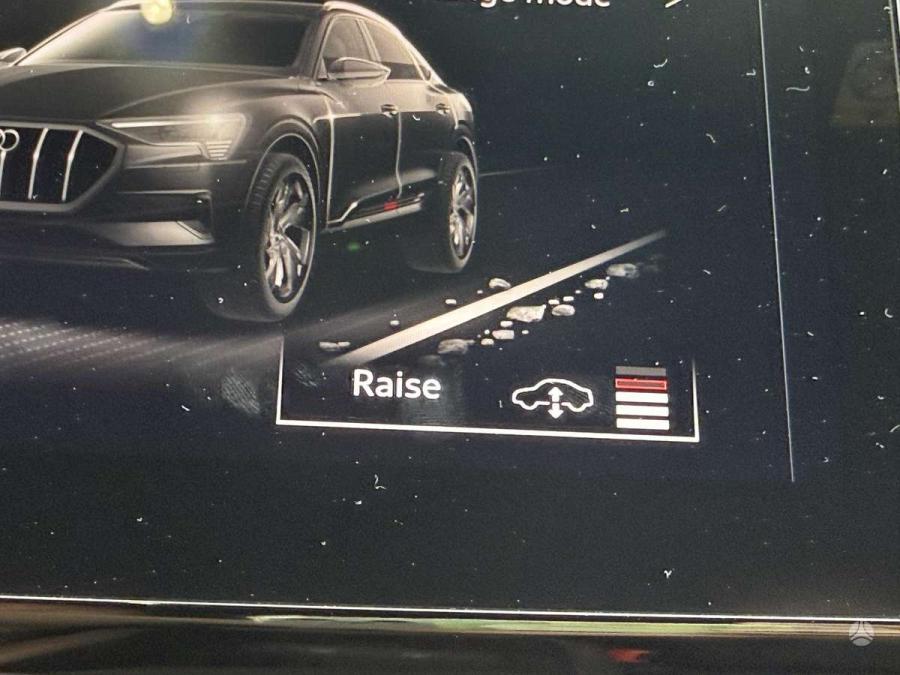 Balts Audi E-Tron 2023 Viļņa, ar dzinēja tilpumu 0.00 L un nobraukumu 48 tūkst. km par 39500 €, foto 74 vietnē AUTOMOTO.COM.LV