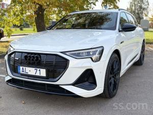 Balts Audi E-Tron 2023 Rīga, ar dzinēja tilpumu 0.00 L un nobraukumu 32 tūkst. km par 34900 €, foto 13 vietnē AUTOMOTO.COM.LV