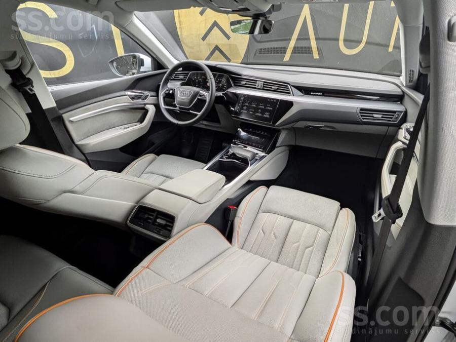 Balts Audi E-Tron 2023 Tukums, ar dzinēja tilpumu 0.00 L un nobraukumu 94 tūkst. km par 39990 €, foto 6 vietnē AUTOMOTO.COM.LV