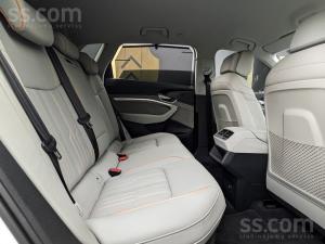 Balts Audi E-Tron 2023 Tukums, ar dzinēja tilpumu 0.00 L un nobraukumu 94 tūkst. km par 39990 €, foto 8 vietnē AUTOMOTO.COM.LV