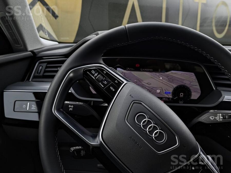 Balts Audi E-Tron 2023 Tukums, ar dzinēja tilpumu 0.00 L un nobraukumu 94 tūkst. km par 39990 €, foto 9 vietnē AUTOMOTO.COM.LV