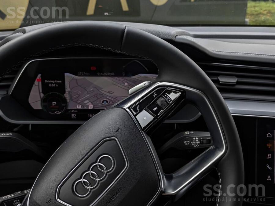 Balts Audi E-Tron 2023 Tukums, ar dzinēja tilpumu 0.00 L un nobraukumu 94 tūkst. km par 39990 €, foto 11 vietnē AUTOMOTO.COM.LV