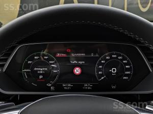 Balts Audi E-Tron 2023 Tukums, ar dzinēja tilpumu 0.00 L un nobraukumu 94 tūkst. km par 39990 €, foto 22 vietnē AUTOMOTO.COM.LV