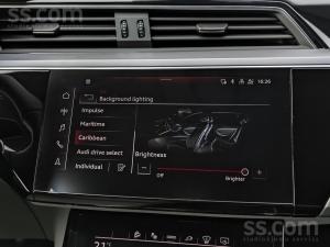 Balts Audi E-Tron 2023 Tukums, ar dzinēja tilpumu 0.00 L un nobraukumu 94 tūkst. km par 39990 €, foto 29 vietnē AUTOMOTO.COM.LV
