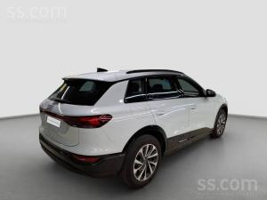 White Audi E-Tron 2024 in Riga, with an engine capacity of 0.00 L and mileage of 20 thousand km for 47900 €, photo 3 on AUTOMOTO.COM.LV