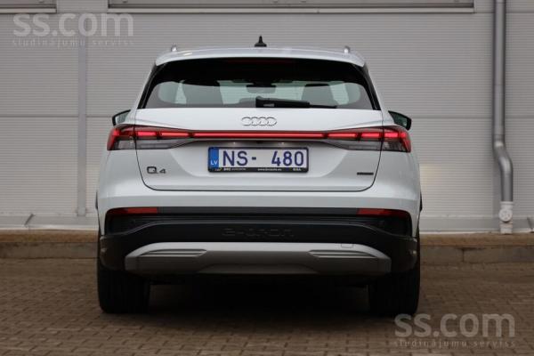 Balts Audi E-Tron 2024 Rīga, ar dzinēja tilpumu 0.00 L un nobraukumu 0 tūkst. km par 40995 €, foto 6 vietnē AUTOMOTO.COM.LV