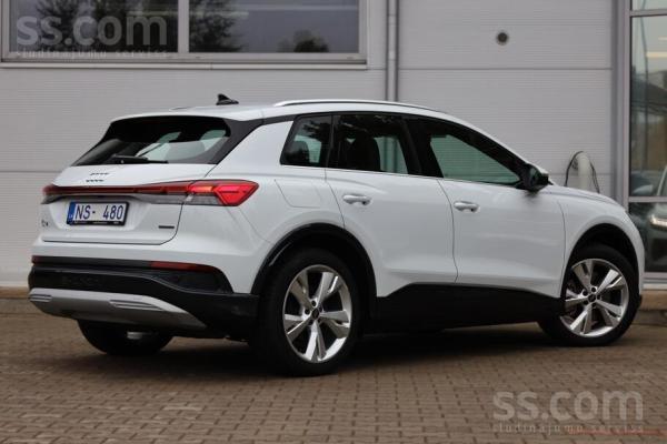 Balts Audi E-Tron 2024 Rīga, ar dzinēja tilpumu 0.00 L un nobraukumu 0 tūkst. km par 40995 €, foto 7 vietnē AUTOMOTO.COM.LV