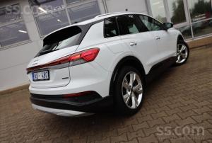 White Audi E-Tron 2024 in Riga, with an engine capacity of 0.00 L and mileage of 0 thousand km for 40995 €, photo 9 on AUTOMOTO.COM.LV