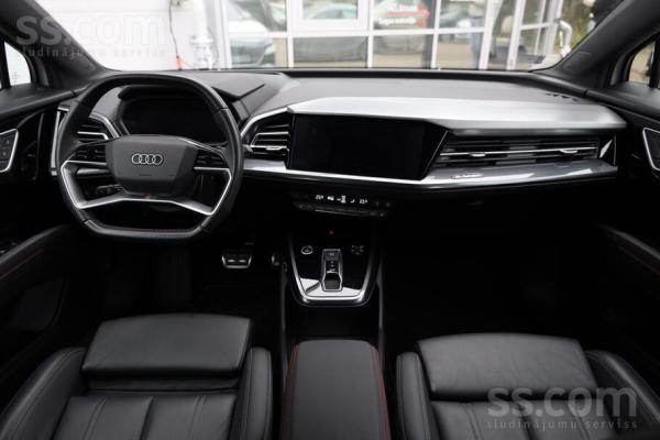 Balts Audi E-Tron 2024 Rīga, ar dzinēja tilpumu 0.00 L un nobraukumu 0 tūkst. km par 40995 €, foto 9 vietnē AUTOMOTO.COM.LV