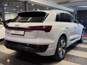 Balts Audi E-Tron 2024 Rīga, ar dzinēja tilpumu 0.00 L un nobraukumu 64 tūkst. km par 45990 €, foto 5 vietnē AUTOMOTO.COM.LV