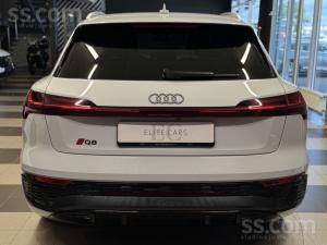 Balts Audi E-Tron 2024 Rīga, ar dzinēja tilpumu 0.00 L un nobraukumu 64 tūkst. km par 45990 €, foto 6 vietnē AUTOMOTO.COM.LV