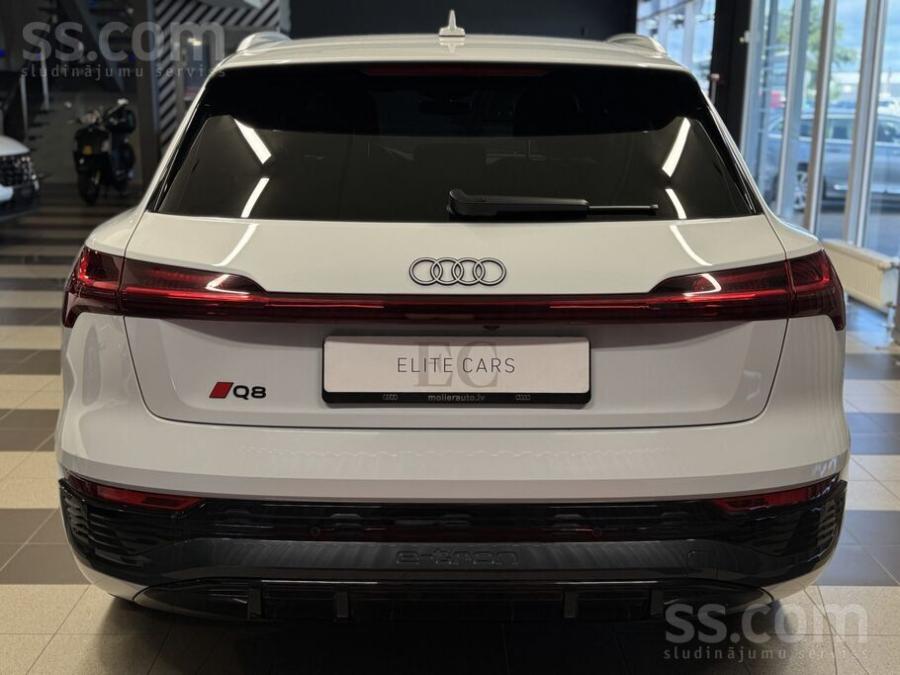 Balts Audi E-Tron 2024 Rīga, ar dzinēja tilpumu 0.00 L un nobraukumu 64 tūkst. km par 45990 €, foto 6 vietnē AUTOMOTO.COM.LV