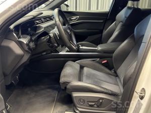 Balts Audi E-Tron 2024 Rīga, ar dzinēja tilpumu 0.00 L un nobraukumu 64 tūkst. km par 45990 €, foto 10 vietnē AUTOMOTO.COM.LV