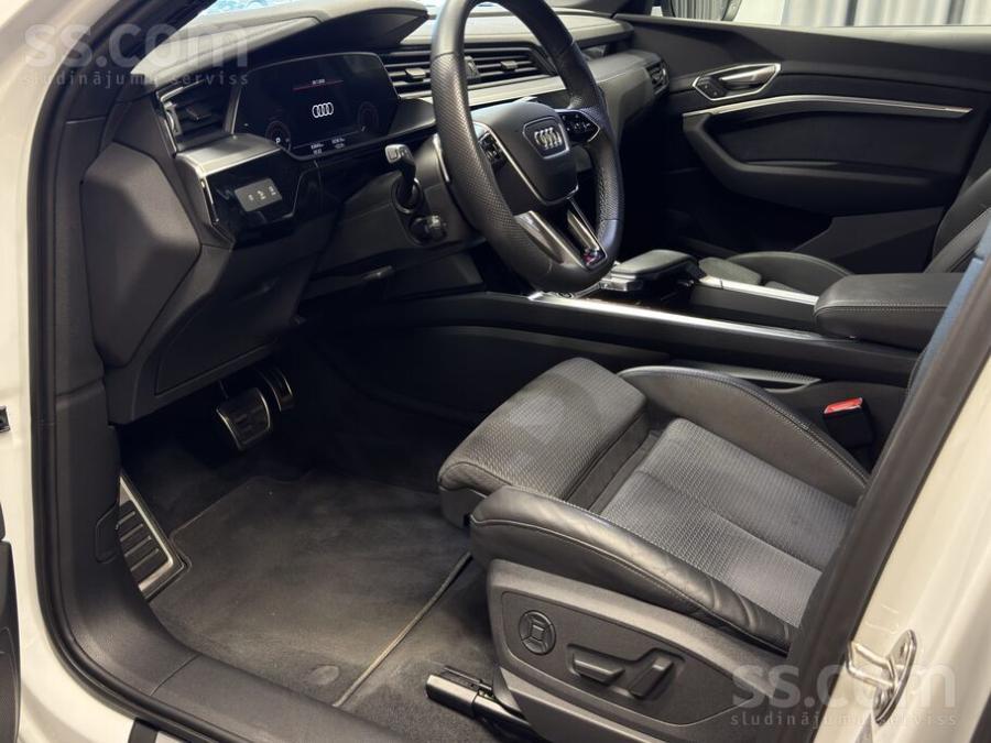 Balts Audi E-Tron 2024 Rīga, ar dzinēja tilpumu 0.00 L un nobraukumu 64 tūkst. km par 45990 €, foto 11 vietnē AUTOMOTO.COM.LV