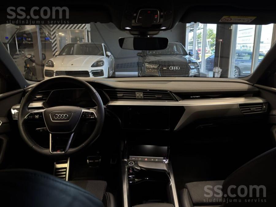 Balts Audi E-Tron 2024 Rīga, ar dzinēja tilpumu 0.00 L un nobraukumu 64 tūkst. km par 45990 €, foto 12 vietnē AUTOMOTO.COM.LV