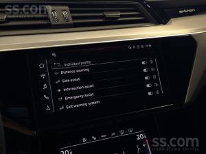 Balts Audi E-Tron 2024 Rīga, ar dzinēja tilpumu 0.00 L un nobraukumu 64 tūkst. km par 45990 €, foto 20 vietnē AUTOMOTO.COM.LV
