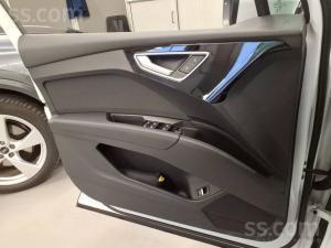 Balts Audi E-Tron 2025 Rīga, ar dzinēja tilpumu 0.00 L un nobraukumu 9 tūkst. km par 44690 €, foto 8 vietnē AUTOMOTO.COM.LV