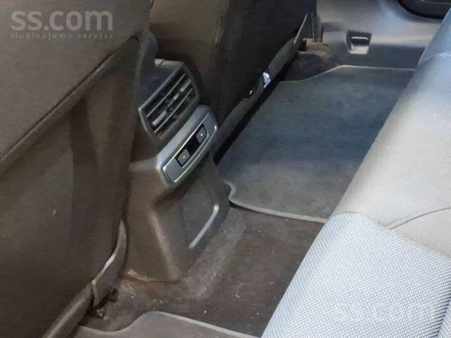 Balts Audi E-Tron 2025 Rīga, ar dzinēja tilpumu 0.00 L un nobraukumu 9 tūkst. km par 44690 €, foto 12 vietnē AUTOMOTO.COM.LV